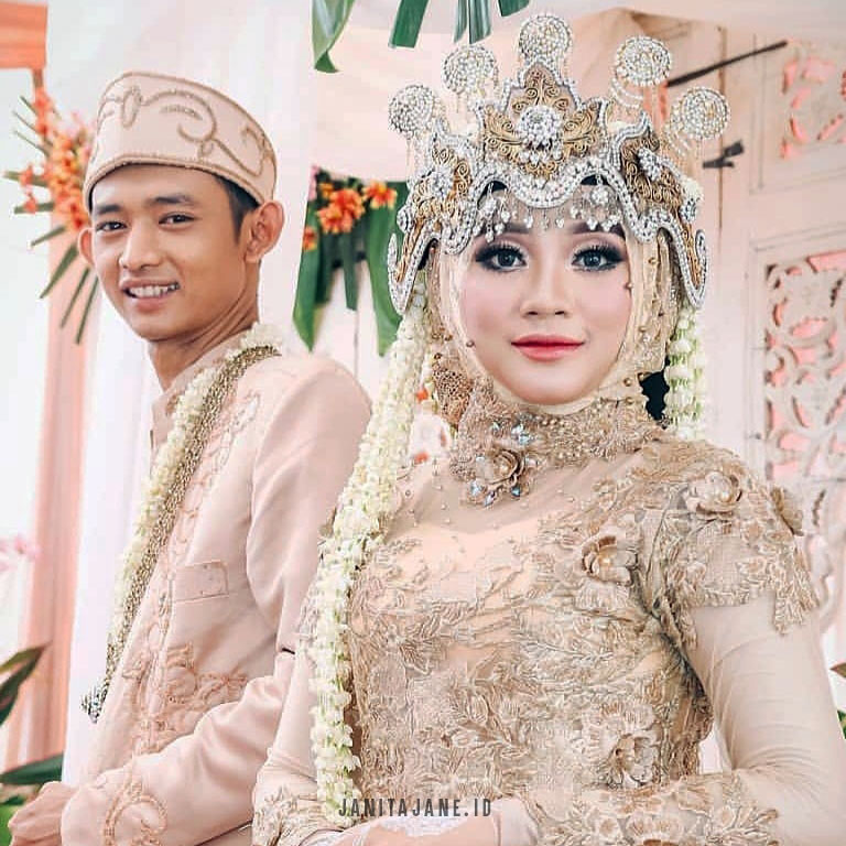 Makeup Pengantin Sunda Siger | Saubhaya Makeup